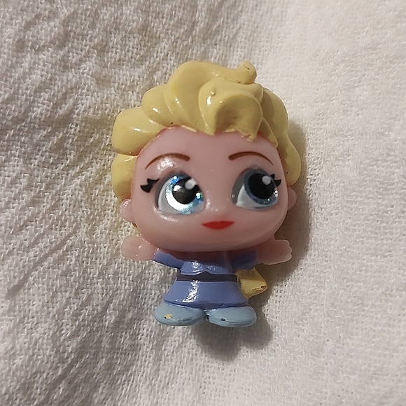 Disney | Toys | Disney Doorables Series 4 Frozen Elsa | Poshmark